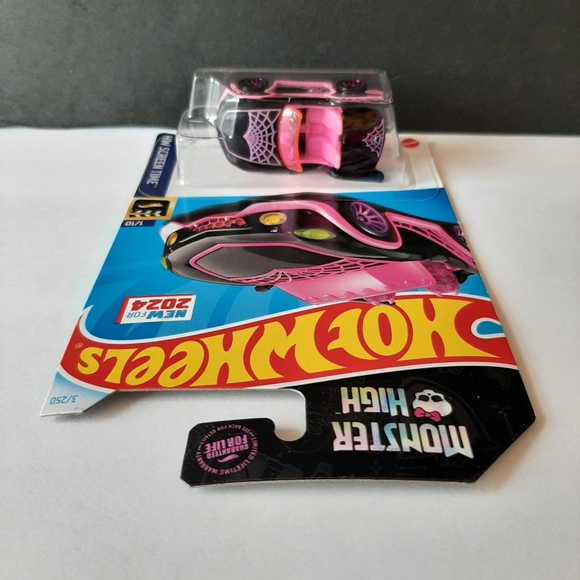 Mattel | Toys | Monster High Ghoul Mobile Hot Wheels 224 Screen Time ...